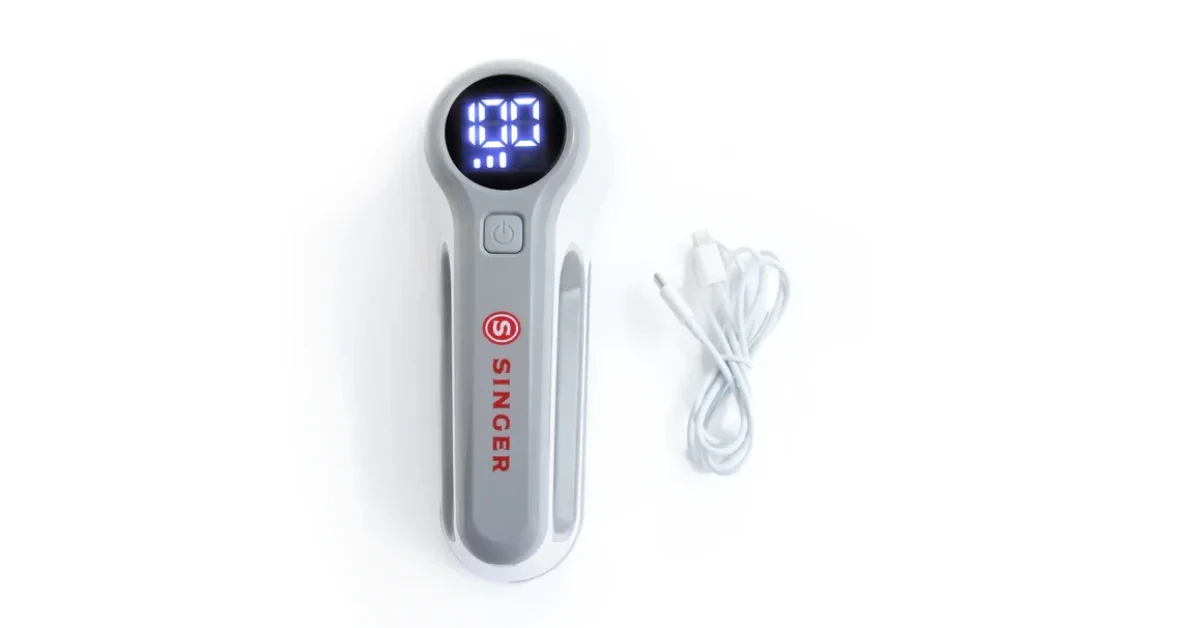 SINGER Rechargeable Lint Remover | FabricsHouse.com
